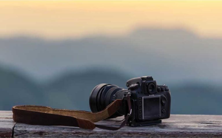 17 Outdoor Photography Tips for Beginners | Hiking People